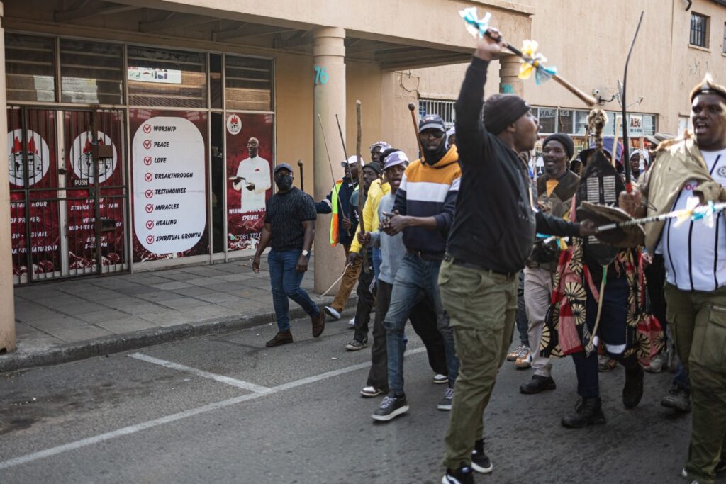 South Africa's Violence Against Migrants Explained - Latest Breaking ...